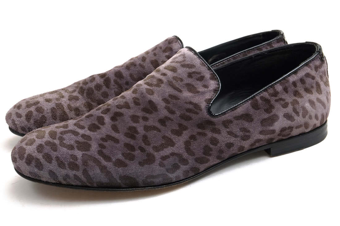 BRANDINGの全商品で利用可↓↓2%OFFクーポン↓↓Jimmy Choo ジミーチュウ ヴァンプローファー メンズ 商品説明イギリス版VOGUEのアクセサリー・エディターであったタマラ・メロンが、ラグジュアリーでありながらも実用的なア...