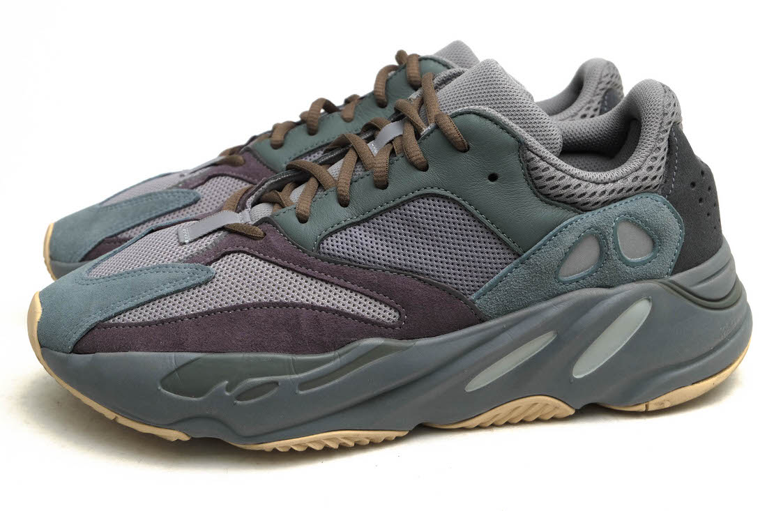 楽天市場】yeezy boost 700 中古の通販 楽天市場】yeezy boost 700 中古の通販