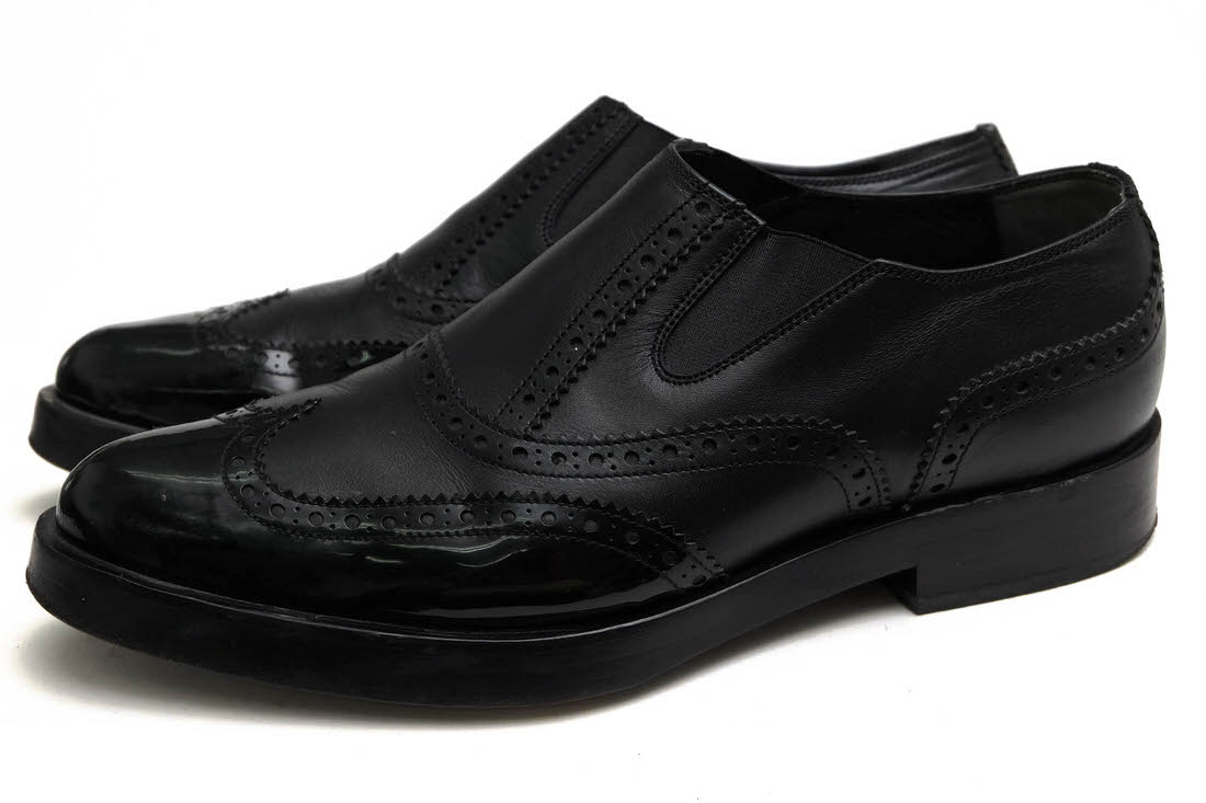 BRANDINGの全商品で利用可↓↓1%OFFクーポン↓↓BALENCIAGA / バレンシアガBALENCIAGA バレンシアガ ビジネスシューズ 341779 牛革 カーフ商品説明BALENCIAGA(バレンシアガ)はスペインで生まれ、...