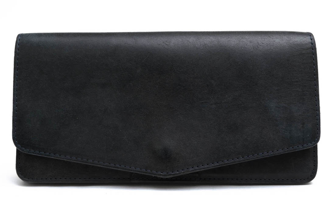 BRANDINGの全商品で利用可↓↓1%OFFクーポン↓↓entoan / エントアンentoan エントアン 長財布 トスカーナ産ベジタブルタンニン鞣し牛革商品説明埼玉県に拠点を置く「entoan（エントアン）」は、靴職人の櫻井義浩さんと...