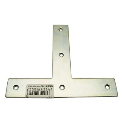 ■ユニクロ隅金のT型です。 サイズ：120mm×150mm×2mm 穴径：3.5Φ