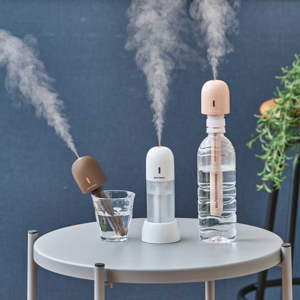 人気の加湿器がType-Cにリニューアル＆スタンド付属で便利に！ 発売以来、持ち運びに便利で人気のポータブル加湿器がリニューアル！充電ポートをType-Cに、そしてデスク置きに最適なスタンドを付属し利便性アップ。オフィスや学校、旅行先など、...