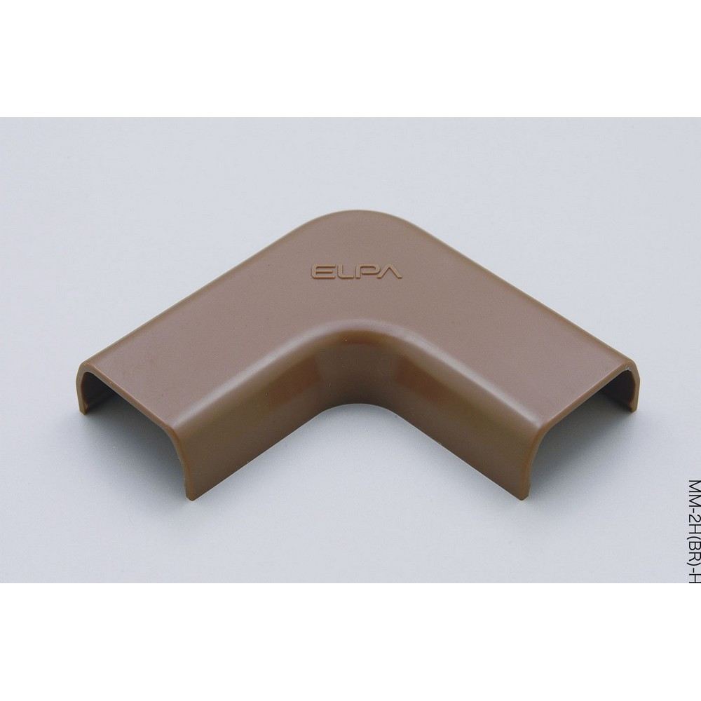 【商品説明】■コーナー用■入数：2■カラー：ブラウン【仕様】■3号■配線モールを直角に曲げる際のジョイントとして使用します。■はめ込み式ですので、取り付けが簡単で、きれいに仕上がります。■VVFケーブルや通信ケーブルなどを壁面などに配線する...
