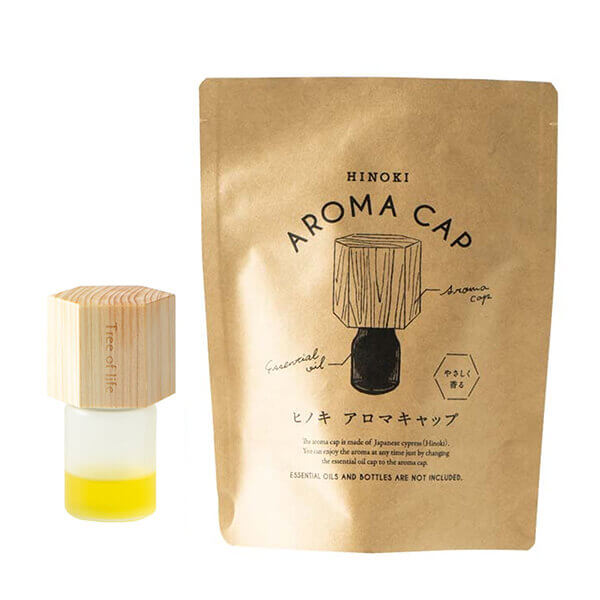 アロマオイル 生活の木 Hinokiアロマキャップ 六角形は、国産ヒノキでできたアロマキャップです。 エッセンシャルオイル（精油）瓶のキャップと付け替え、瓶をそっと傾けると優しくアロマが広がります。 枕元やデスク周りなど、パーソナルスペース...