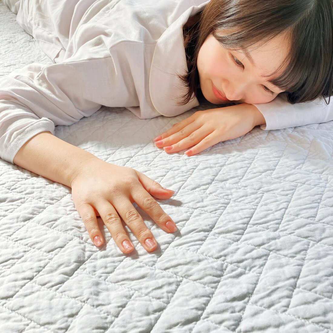 商品名ウォッシュキルト 敷きパッド表生地綿100％裏生地綿100％詰めもの綿100％（晒し綿わた）詰めもの重量0.5kgサイズ（シングル）100×205cm（セミダブル）120×205cm（ダブル）140×205cmカラーピンク・ベージュ・...