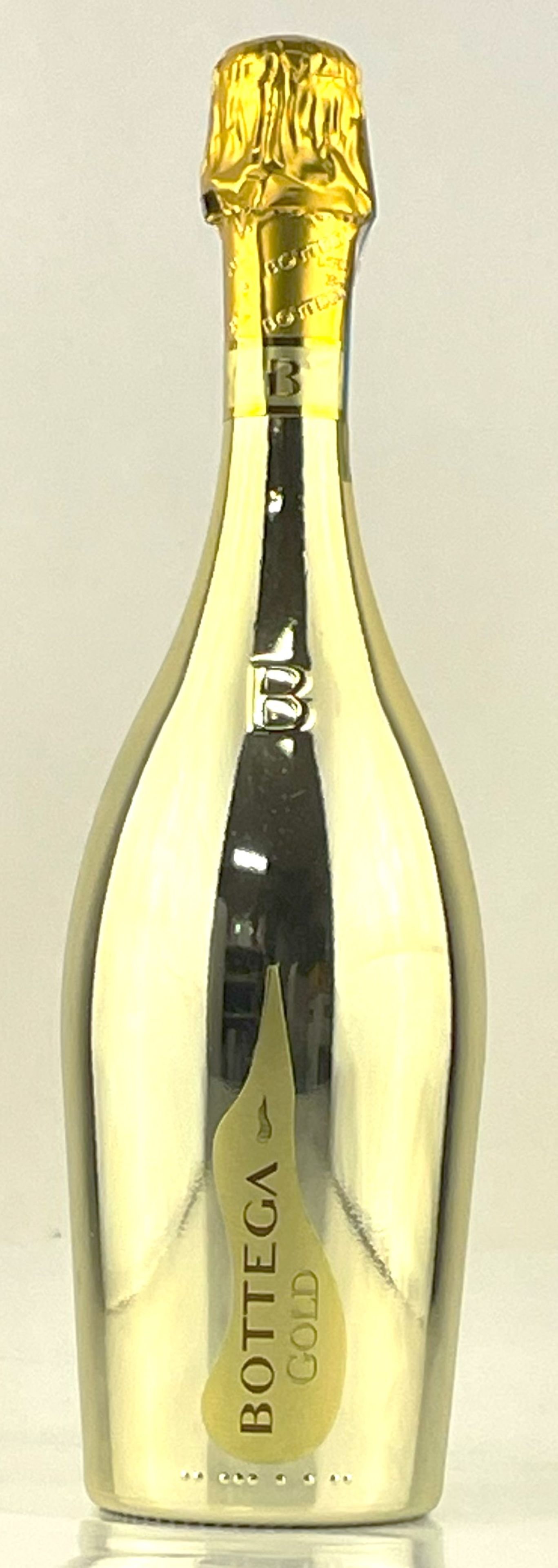 ボッテガ社では各種グラッパの他、各種ワイン、フラゴリーノ、リキュール、ウンブリアにてオリーブオイルなどを製造していますが、中でも1990年に立ち上げたプロセッコをはじめとするスプマンテのブランド、"ヴィーノ・デイ・ポエーティ”(詩人のワイン...