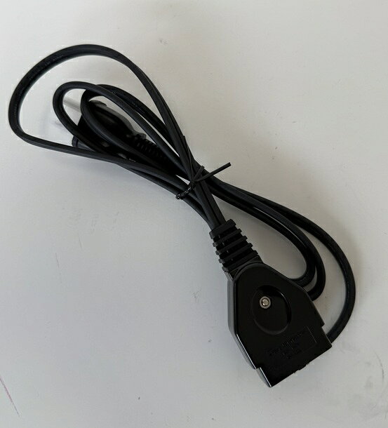 東芝 TOSHIBA 炊飯器 電源コード 32077974【適合本体品番】RC-10FM RC-10HR RC-18MSL※マグネット脱着タイプ ※汎用品ではありません、お使いの機種名をご確認下さい。適合本体品番以外ではお使いいただけません...