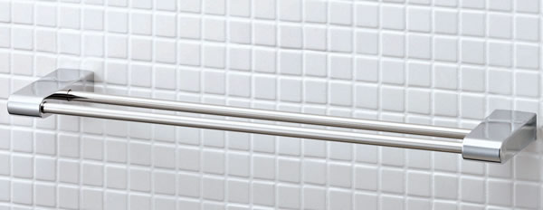 樹脂アクセサリーどんな空間にも溶け込む、すっきりシンプルデザインで統一された樹脂アクセサリーシリーズ。寸法：476×102×25(φ10)材質：〈ブラケットカバー〉ABS樹脂(Ni-Crメッキ)〈バー〉ステンレスご不在時の商品配達のご連絡の...