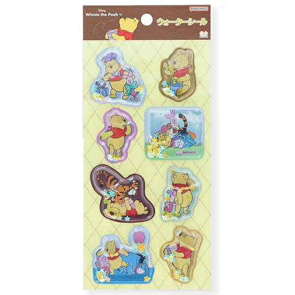 シールの中で水とスパンコールがゆらゆら♪ かわいくきらめきます★品番：S8820114本体サイズ：W90×H175×D5mm本体重量：約30g材質：PVC・水(蒸留水・グリセリン・エタノール)・PET生産国：中国※商品の仕様の変更がある場合...