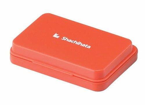 ●盤面サイズ：横63×縦40mm●乾燥時間：約3秒●インキ種類：油性顔料●用途：普通紙,PPC用紙用●材質：本体＝再生ABS製,　枠＝再生PBT製＊油性顔料系・乾燥時間3秒＊