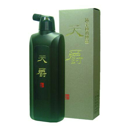 墨運堂メーカーお問い合わせ：0742-52-0310【商品説明】●＜墨色＞紫紺系の反射色の黒。●「純植物性芯焚菜種油煙」「合成糊剤使用」天爵は平均粒子径が40mμ以下の微粒子の純植物性芯焚油煙（菜種油煙）を用い、厚み・深みのある紫紺系の反射...