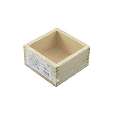 【商品説明】●小麦粉、お米、お酒などの軽量に。●木曽檜ならではの色や香り・感触が実感できる昔ながらの無地の木枡。●この枡はヒノキの風合いを損なわぬよう薬剤不使用でカンナ仕上げのままでラップされています。●五合(0.9L 900cc)マス●年...