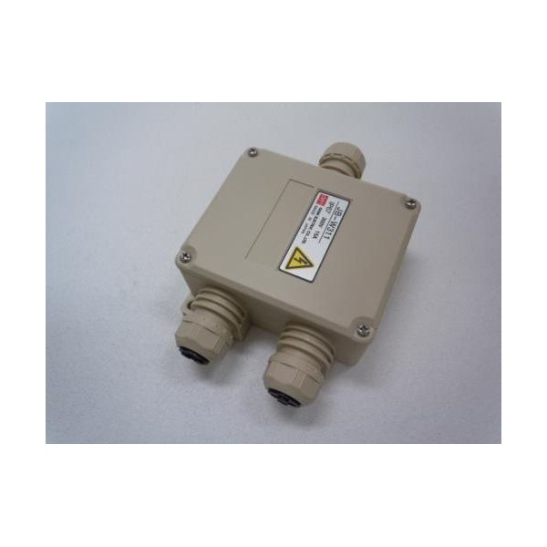 エスコメーカーお問い合わせ：06-6532-6226●極数…11P●色…ベージュ●定格容量…15A・300V●保護構造IP67適合●サイズ(W×D×H)…144×95×42mm