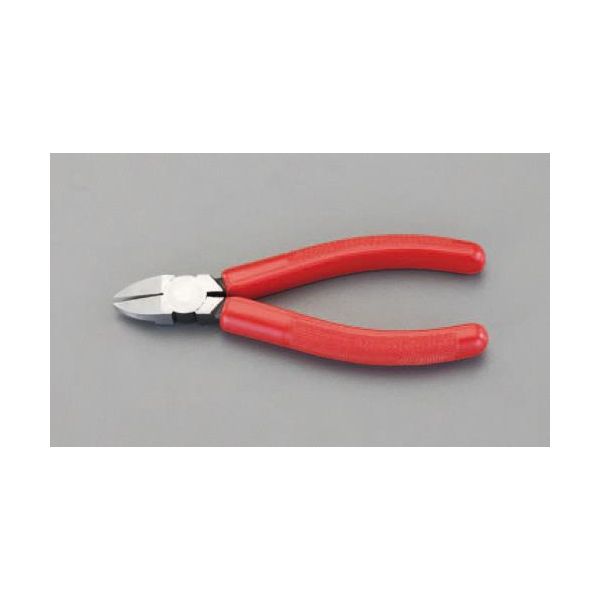 エスコメーカーお問い合わせ：06-6532-6226●全長…150mm●切断能力…VA線：1.6mm×3心●切断能力…鉄線：φ1.5mm、銅線：φ3.0mm●フラット薄刃で電線がまっすぐ切れます。