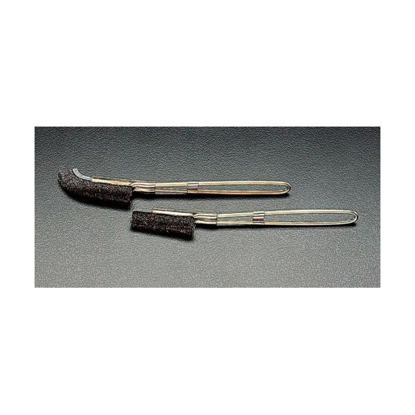 ●ブラシ材質…スチールワイヤー●セット内容…直・曲(各1本)●仕様(直)…ブラシサイズ：14×63mm毛丈：約15mm線径：0.2mm全長：215mm●仕様(曲)…ブラシサイズ：19×80mm毛丈：約15mm線径：0.2mm全長：230mm...