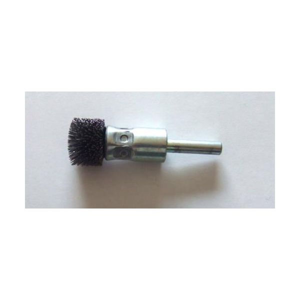 エスコメーカーお問い合わせ：06-6532-6226●材質…スチール●軸径…6mm●線径…0.3mm●直径…20mm●毛丈…15mm●全長…65mm●狭所タイプ●円形内径、底部等の研磨に最適