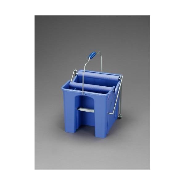 ●バケツ容量…14L（最大）●バケツサイズ…310(W)×360(D)×295(H)mm●適用モップサイズ…最大毛幅275mm●重量…2.8kg●材質…バケツ：ポリプロピレン(PP)、　　　　　　ローラー：ポリ塩化ビニル(PVC)、　　　　...