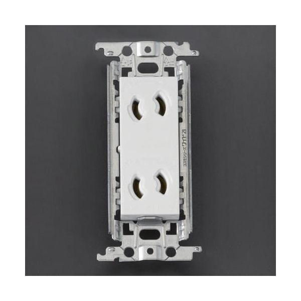 エスコメーカーお問い合わせ：06-6532-6226●定格容量…15A・125V●サイズ…50.1×110mm●コンセント…2P抜止×2個