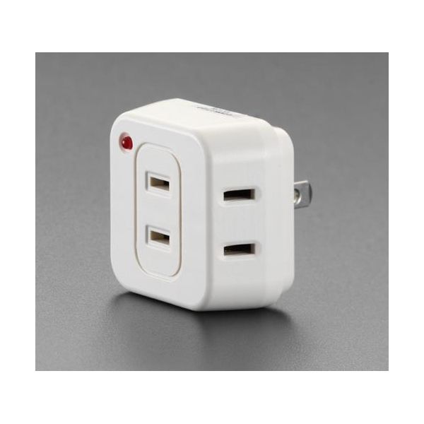 ●定格…15A・125V(1500W)●コンセント…3口●サイズ…46×44×26mm●雷サージ機能…最大サージ電圧4500V、制限電圧330V●絶縁防止カバー(トラッキング火災防止)　