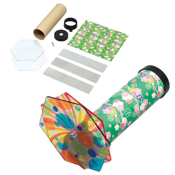 ●商品はイメージです（※工作例の場合があります）透明板を回すと模様が変化する万華鏡です。※千代紙の色柄は選べません。紙管(φ39×10mm)×1、ミラー(31×113mm)×3、上、下キャップ×1、千代紙(140×125mm)×1、ネジ×1...