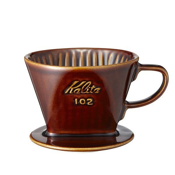 【商品説明】●カリタのドリッパーは三つ穴、雑味がでる前に、美味しさだけをドリップするのが特徴です。●2〜4人用　●陶器製●日本製