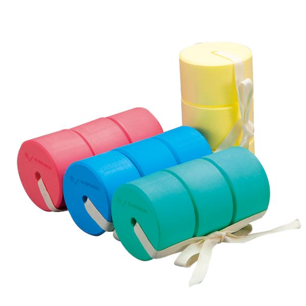【商品説明】●ヘルパー単体=厚さ8cm×径13.5cm●ひも=長さ1.4m●自重=100g●材質=ポリエチレンフォーム●3個接続●浮力＝2.7kg●発泡倍率30倍