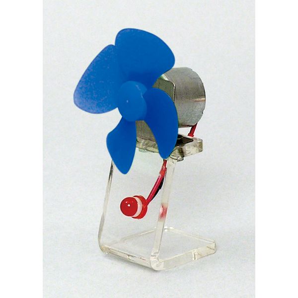 【商品説明】●口で吹いたり送風機やうちわで風をあてての実験が行えます。プロペラに風を受ける事で発電機が回転しLEDを点灯させます。約5000rpm(ドライヤーの風)で青色LED(電圧3.5V)点灯可能●商品サイズ（単位mm)：40×60×9...