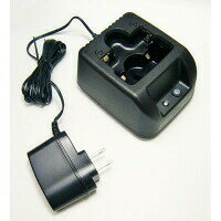 アルインコメーカーお問い合わせ：06-7636-2222●【対応機種】●DJ-P22用●【製品特徴】●メモリー効果防止のリフレッシュ機能￥付きです。●電池単体でも、無線機に装着した状態でも充電できますので、無線機を運用中にスペアの電池を充電...