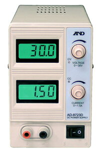 &nbsp; エー・アンド・デイ &nbsp; 03-5391-6126 AD-8723D 仕様出力出力電圧DC 0〜30V出力電流DC 0〜1.5A 定電圧特性（CV）入力変動±（0.05%＋2mV）以下 （電源電圧 AC100V±10%...