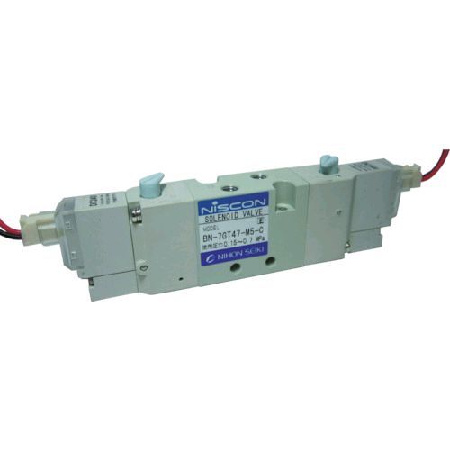 日本精器メーカーお問い合わせ：072-923-0481【特長】●小型の4方向電磁弁です。【仕様】●有効断面積(［［MM2］］)：3.8●接続口径：M5●電源(V)：AC100●使用流体：空気●最高作動圧力差(MPa)空気：*●最高作動圧力差...