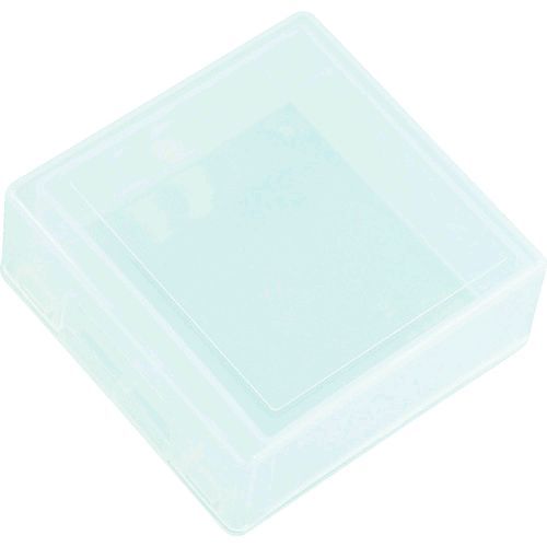 【商品説明】【特長】●オリジナルのヒンジ構造を採用し出っ張りを無くしたボックスです。●フタが垂直に立つことで倒れず安定します。●側面が2重構造で丈夫です。【用途】●小物の収納、管理用に。【仕様】●外形寸法(mm)幅×奥行×高さ：88×88×...