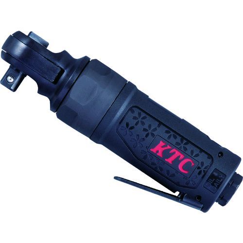 【特長】●ツインハンマを搭載したインパクトタイプのエアラチェットです。●インパクト機構でキックバック（反動）がなく、狭い場所での作業に最適です。●ハイパワーで軽量化を施したツインハンマ機構を採用しています。●トリガーの引き具合で回転を調整で...