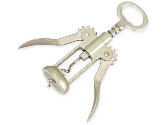 【商品説明】テコの原理でラクに抜けるウイングタイプのワインコルク抜きです。【仕様】【使用方法】（1）片手でボトルとコルク抜きを固定し、スクリューをねじ込みます。（2）ハンドルを同じ方向に回し続けると両側のウィングが徐々に上がってきます。（3...