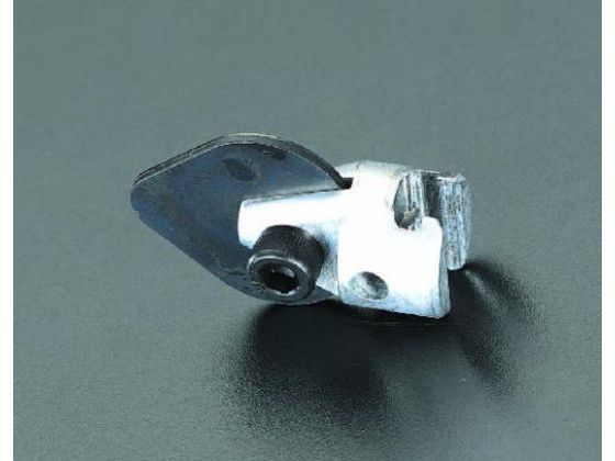 【仕様】●適合ケーブル：EA340RJ−15、−23、RS−10A、−10AB、−10B、−10C、−12、−16●接続方法：スピードカプラー式●油膜などの柔らかな堆積物に。●サイズ（全長×幅）：46×35mm【備考】※メーカーの都合により...