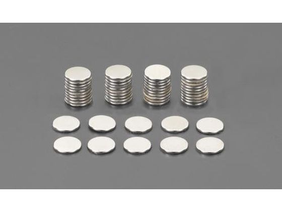 【仕様】●材質：ネオジウム磁石（N42・ニッケルメッキ加工）●使用温度：80℃以下●極性：N極●吸着力：0．8kgf●サイズ：φ15×1mm●入数：50個入り●流通している磁石の中で最高の磁気特性を持ち、機械的強度に優れるネオジウム磁石使用...