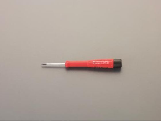 【仕様】●メーカー…PBSWISSTOOLS●型番…PB8128．0．8−40●刃幅×刃厚…0．8×0．16mm●軸径…φ2．5mm●軸長…40mm●全長…133mm●オイル・ガソリンに耐性有●濡れた手で握っても滑りにくいです。【備考】※メ...