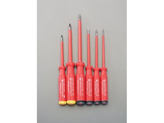 【仕様】●メーカー…PBSWISSTOOLS●型番…PB5542．CN●1000V絶縁●軸長（mm）…80〜125●重量（g）…315●サイズ（＋）…＃1・＃2●サイズ（−）…3．0・3．5・4．0・5．5mm●絶縁試験…VDE1000V●...