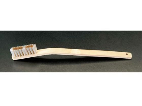【仕様】●全長：320mm●行数：4行●毛丈：20mm●ブラシサイズ：15×66mm●ブラシ材質：真鍮（中心部）、周囲：ナイロン（白毛）●柄材質：竹●線径：真鍮：0．15、ナイロン：0．25【備考】※メーカーの都合により、パッケージ・仕様等...