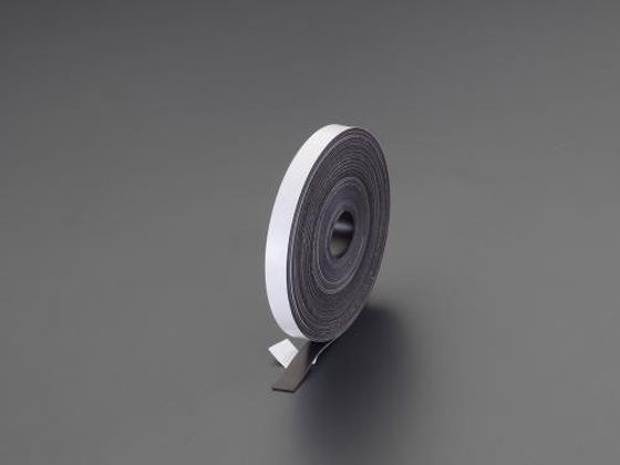 【仕様】●材質：熱可塑性樹脂＋フェライト●サイズ：13（W）×0．5（t）mm●重量：27g●吸着能力：28gf／cm2●使用温度：80度以下●長さ：1m●着磁：片面●非着磁面に便利な粘着付マグネット●必要な分だけカットでき、無駄なく効率よ...