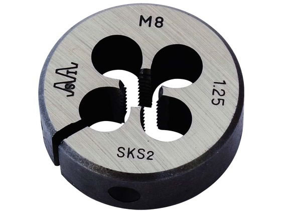 【商品説明】●外径寸法38mmのダイスです。【仕様】【材質】●本体：合金工具鋼【仕様】●タップねじ径：M8●ピッチ（mm）：1．25●ダイス外径（mm）：38●ダイス厚さ（mm）：13【備考】※メーカーの都合により、パッケージ・仕様等は予告...