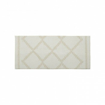 中材にはウレタン12mmを使用。ふっくらとしたほどよいクッション性があります。撥水加工を施しているので、汚れにくくお手入れも簡単です。ヘムを付けないオーバーロック加工で、すっきりとスタイリッシュに仕上げています。毛足が短いのでゴミが絡まりに...