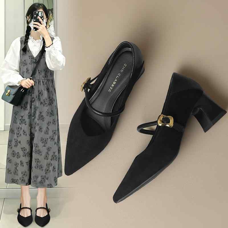 パンプス レディース マリージェーン チャンキーヒール ポインテッドトゥ スエード調 フラット ローヒール スリッポン 痛くなりにくい 歩きやすい かわいい シンプル 春夏 秋冬 黒 ブラック ブラウン ベージュ- 流行の要素: 太めのヒール