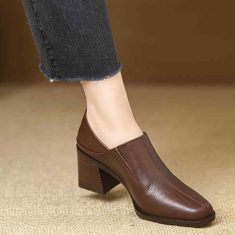 パンプス レディース 防水 厚底 スクエアトゥ チャンキーヒール ハイヒール 6cm~8cm クラシカル 無地 ブラウン ブラック ローカット 普段使い パーティー