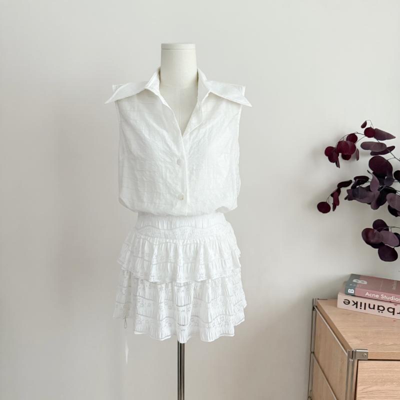 シャツ レディース 大きな襟 ノースリーブ ブラウス ポリエステル トップス 清潔感 かわいい 開襟 婦人服・素材: ポリエステル・柄: -・スタイル: カーディガン・袖丈: ノースリーブ・フィット: レギュラー・着丈: ミドル丈(50cm...