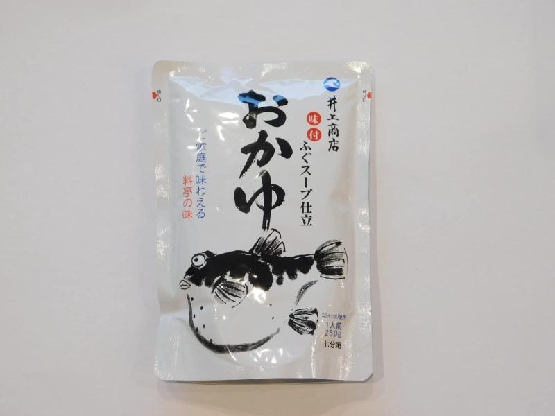 井上商店 おかゆ内容量:250g×20個原材料:うるち米(山口県)、キャベツ、玉ネギ、にんじん、いりこ、食塩、カツオエキス、こんぶ、しょう油、清酒、調味料(アミノ酸等)商品サイズ(高さ×奥行×幅):360mm×110mm×290mm