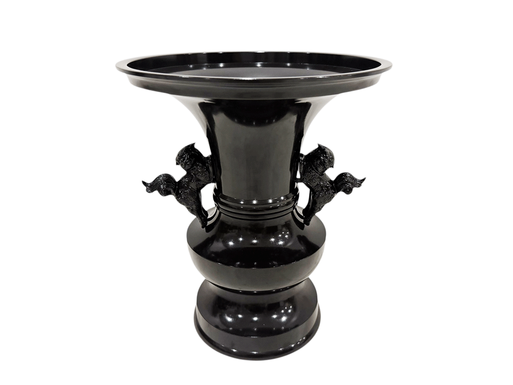 サイズ(約) 高さ28．5cm　口径24cm 材質 真鍮製 色付 商品説明 花立1つの価格になります。 寺院仏具にも最適。