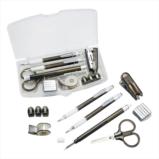 ■商品紹介：クリアケースにセットされたステーショナリーセットです。 ■商品内容：クリアケース（約100×185×22mm）・ボールペン・シャープペンシル・消しゴム&シャープ芯ケース（シャープ替芯入）・ステープラー・ハサミ・セロテープカッター...