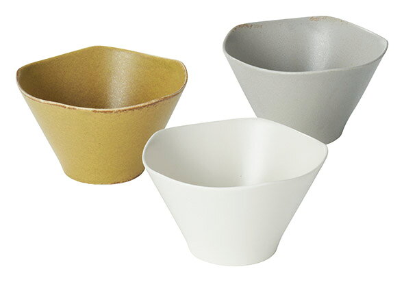 ■商品紹介：シンプルなくすみカラーの色合いと波状のオリジナリティがかわいいボウルセット。 ■商品内容：どんぶり/径13×H7.5cm×3 磁器 紙箱/16×16×10cm　原産国：日本 引出物,陶器,ボウルセット,どんぶり,セット,美濃焼,...