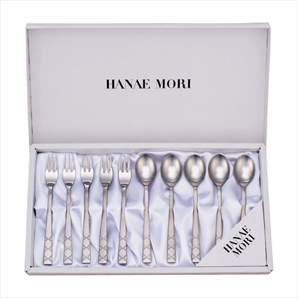 ■商品紹介内容/コーヒースプーン:13×5・ヒメフォーク:13×5 材質/ステンレス ■パッケージサイズ：箱寸/270×160×20 ■重量：約270g メーカー希望小売価格はメーカーカタログに基づいて掲載しています ■さまざまなギフトアイ...