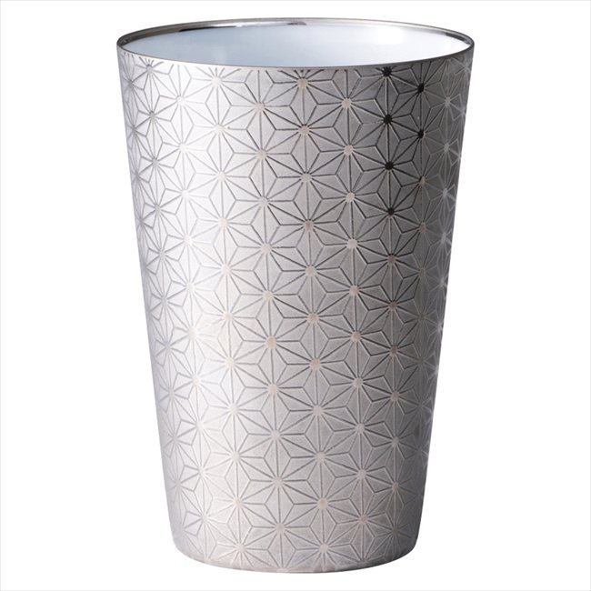 ■商品紹介：プラチナをふんだんに使用したうすづくりのタンブラー。職人の卓越した技術により磁器を極限まで薄く成形しました。驚くほどの軽さと美しさは、大切なひとときをより一層華やかに彩ります。 ■商品内容： 磁器 ■パッケージサイズ：17.3×...
